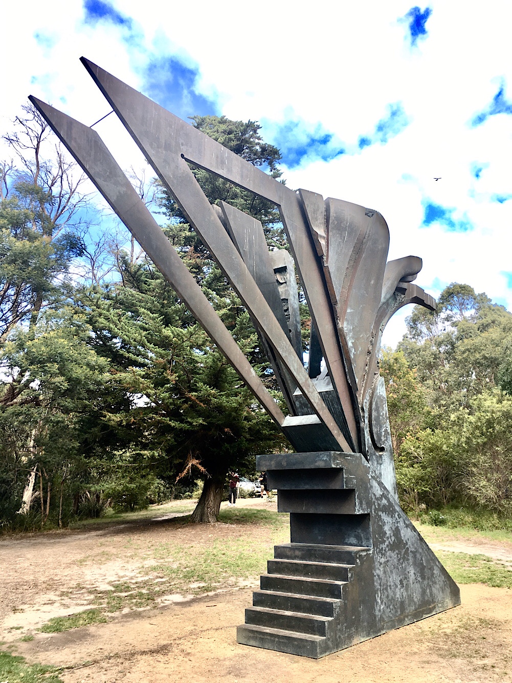 3 relocated sculptures at McClelland – Storey of Melbourne