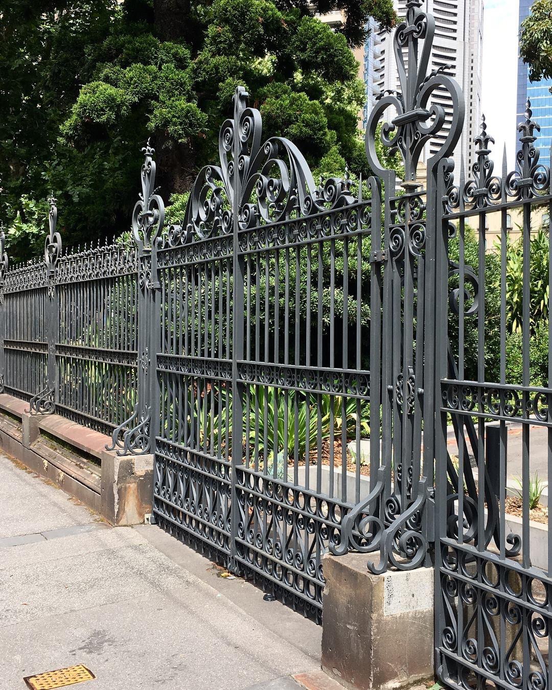 Parliament House gates – Storey of Melbourne