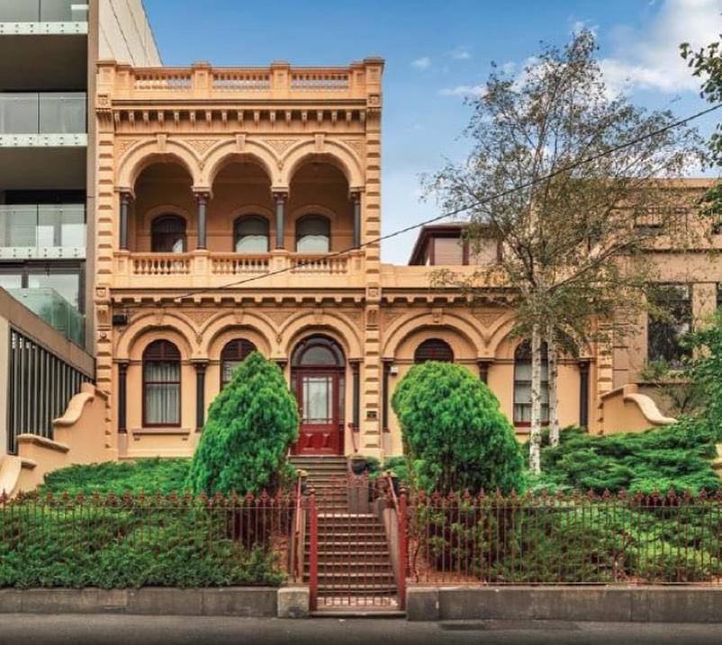 Too jolly tall in Jolimont – Storey of Melbourne