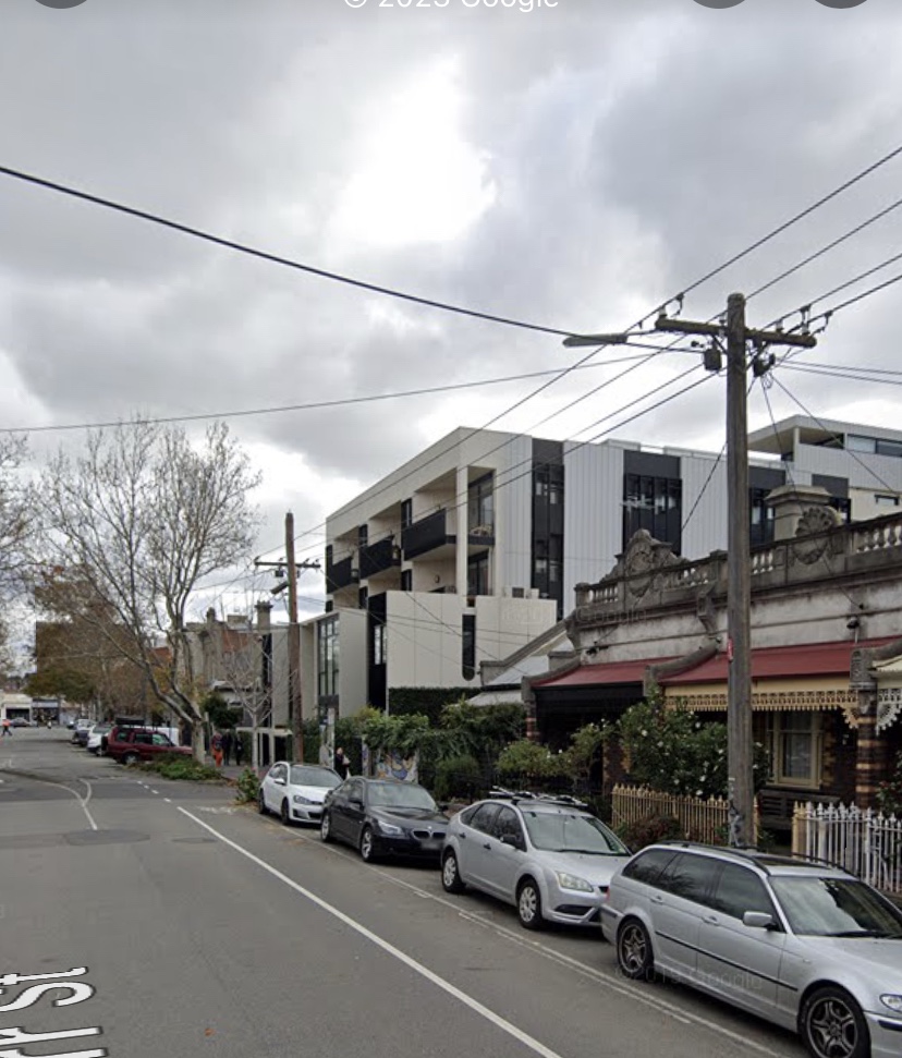 Too Big in Kerr Street Fitzroy. – Storey of Melbourne