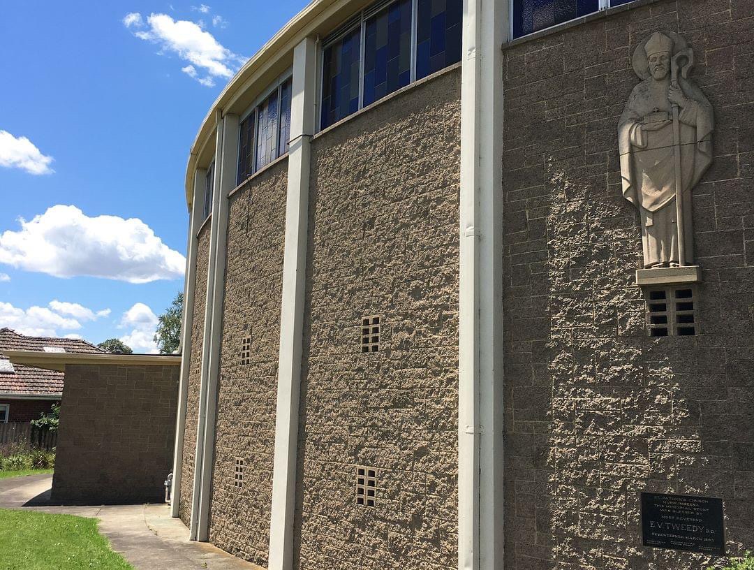 An oval church ? Why not ! – Storey of Melbourne