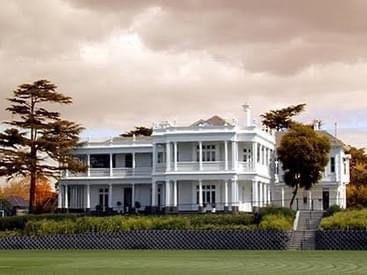 Burke Hall – Storey of Melbourne