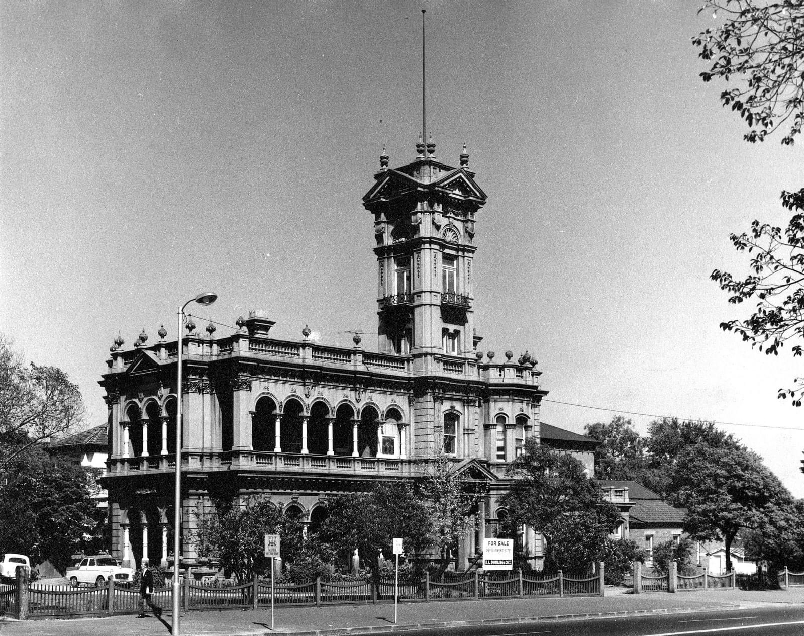 Illoura St Kilda Road, dem 1963 – Storey of Melbourne