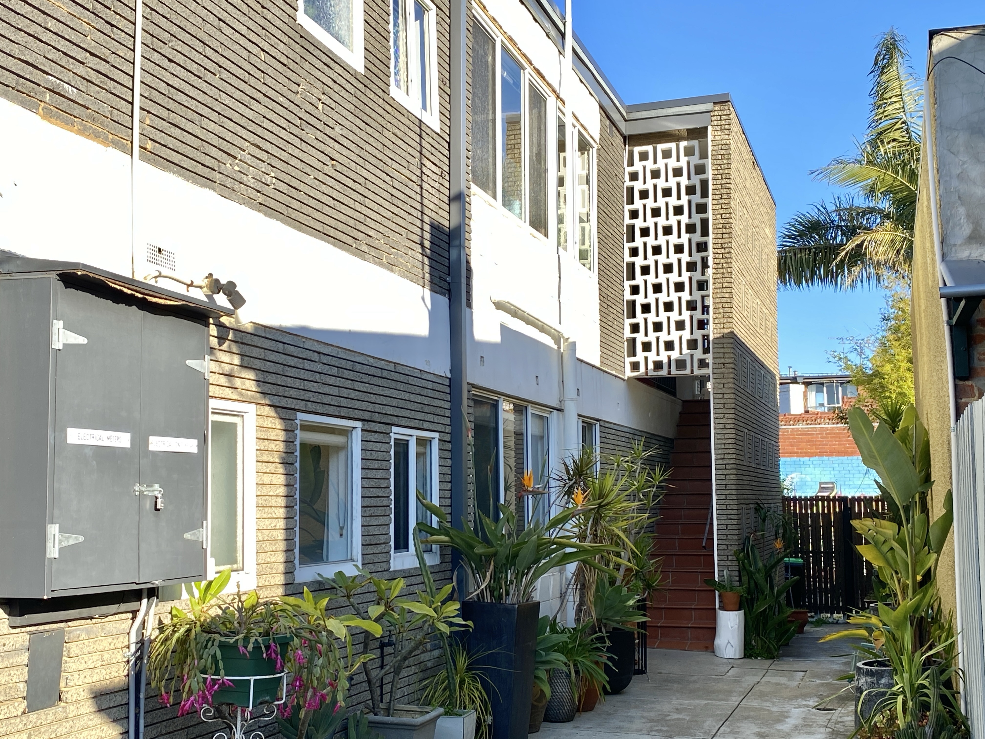 Concrete blocked flats – Storey of Melbourne