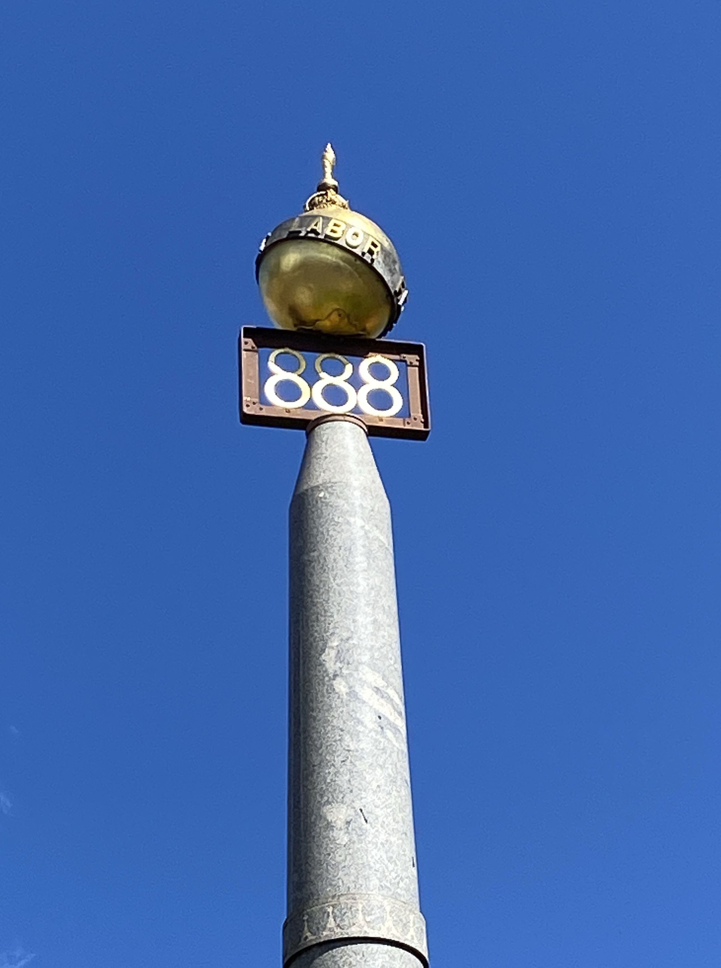 8 Hours Monument – Storey of Melbourne
